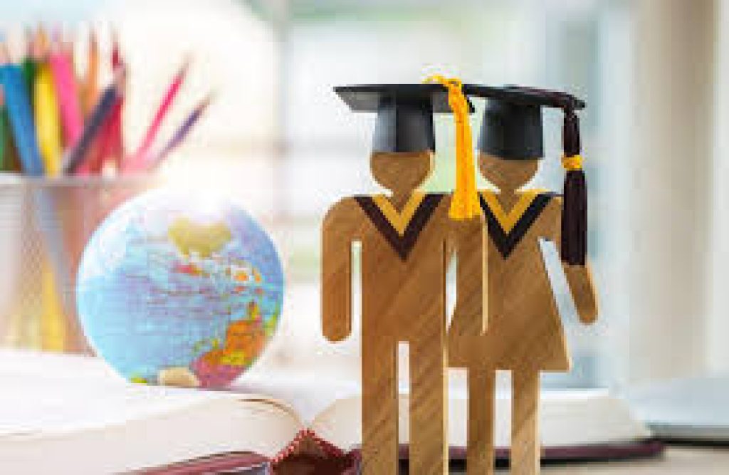 Apa Itu Eksekutif Program? Apa Beza Dengan Program Akademik? - Iptlist.my